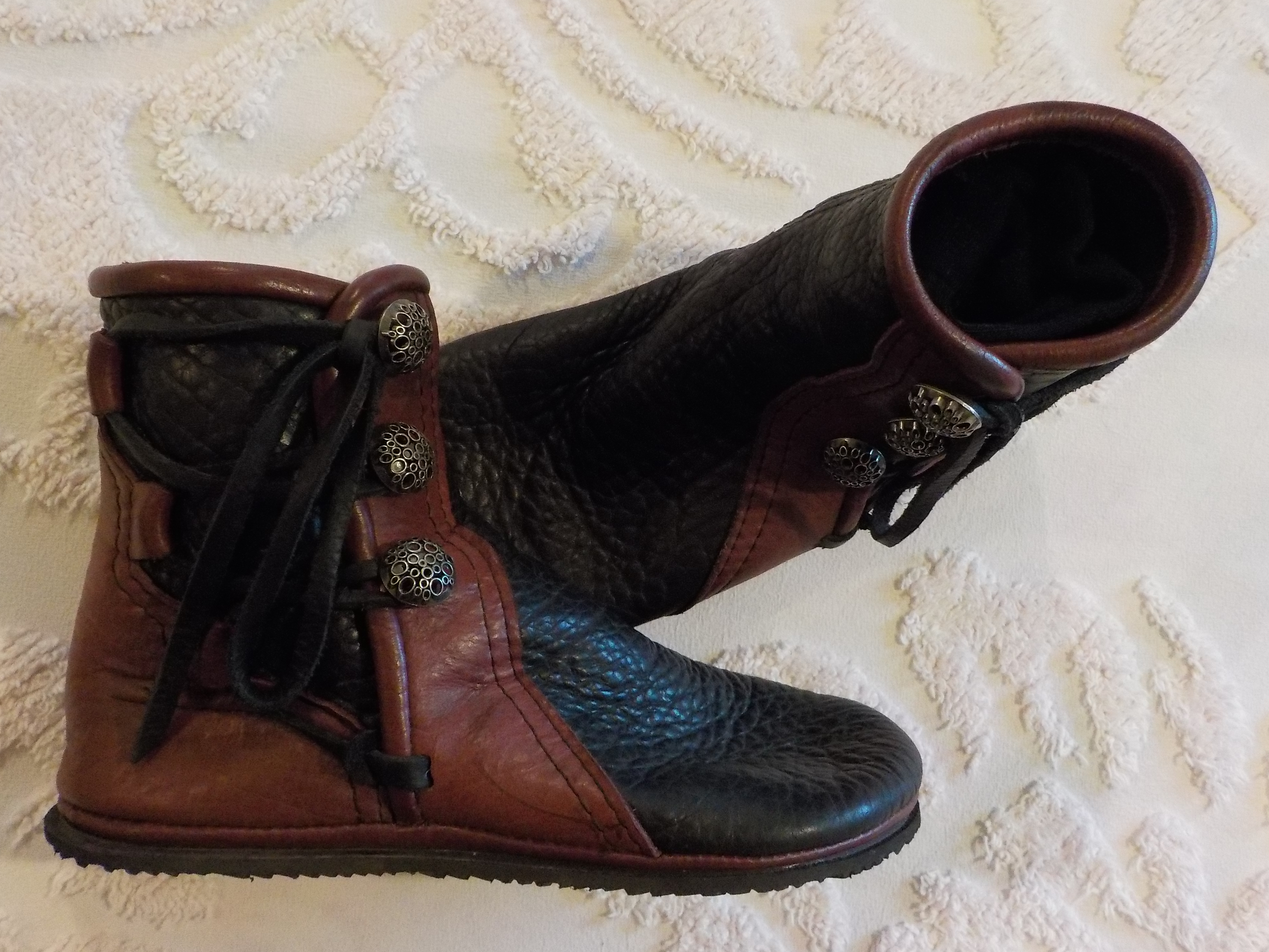 Basic 3 Button Buffalo Handmade Moccasins – SodHoppers Custom Moccasins